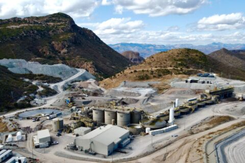 First Majestic Silver reporta producción de 5.7 millones de onzas de ...