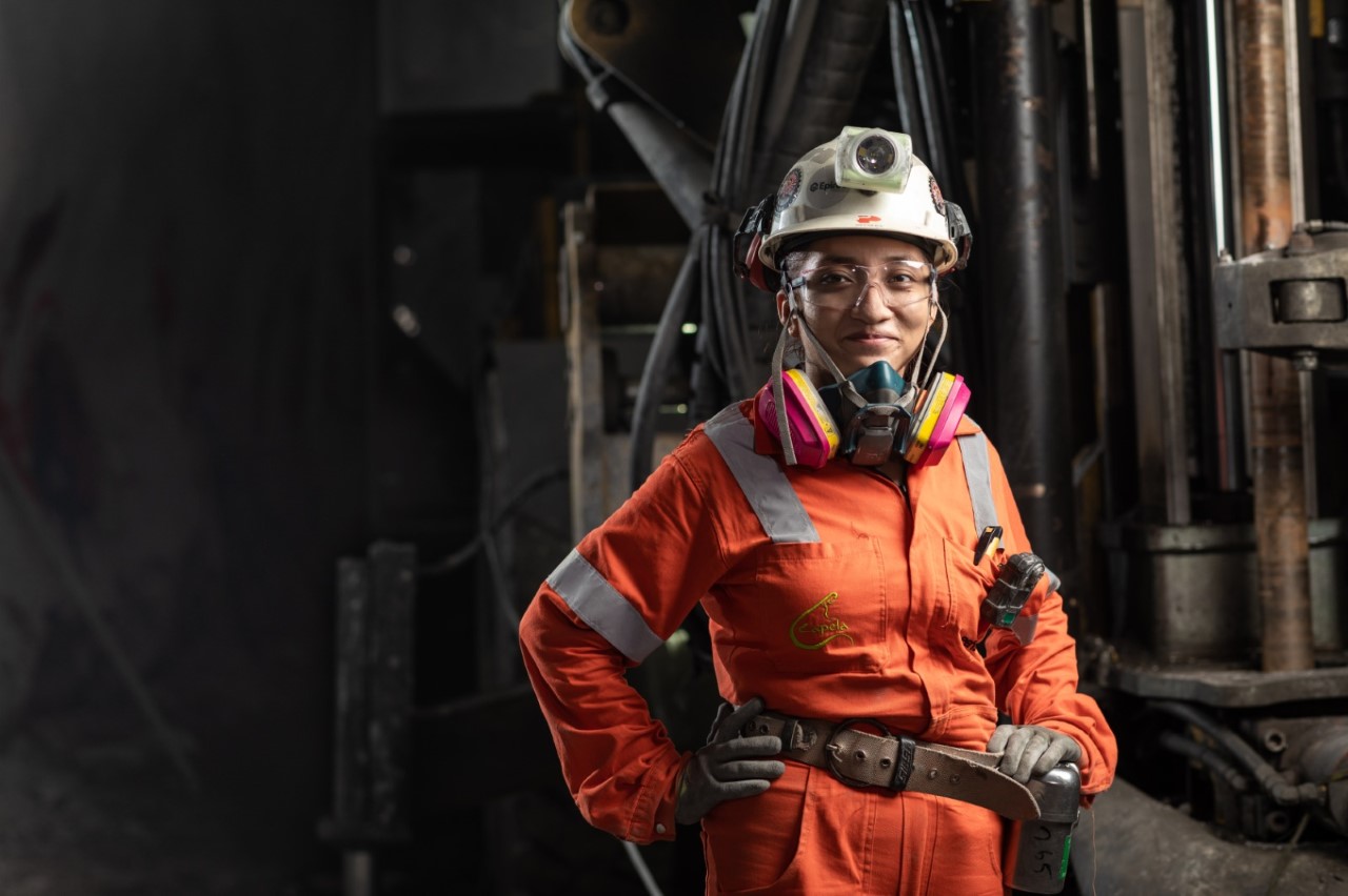 Aumenta a 84% participación de mujeres en industria minera - Mining México